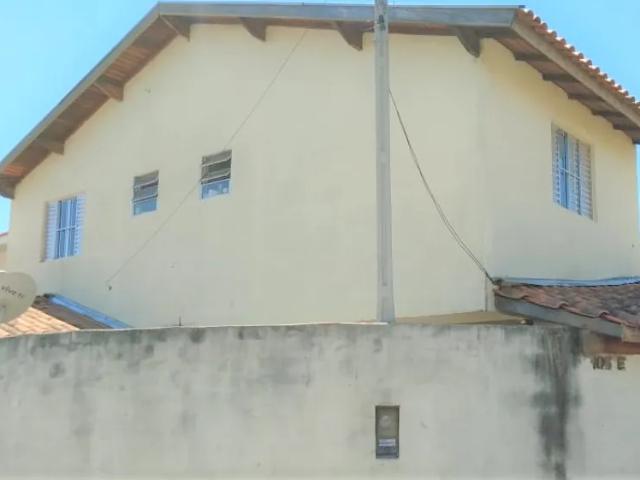 Sobrado com 2 Quartos e 2 banheiros à Venda, 85 m² por R$ 280.000