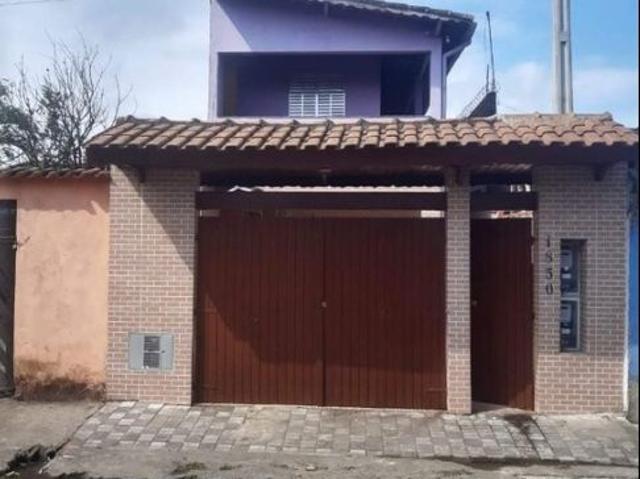 Sobrado com 2 Quartos e 2 banheiros à Venda, 80 m² por R$ 160.000