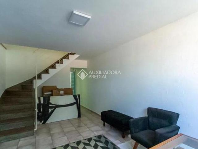 Sobrado com 2 quartos e 2 vagas à Venda Bairro Jordanópolis SBC