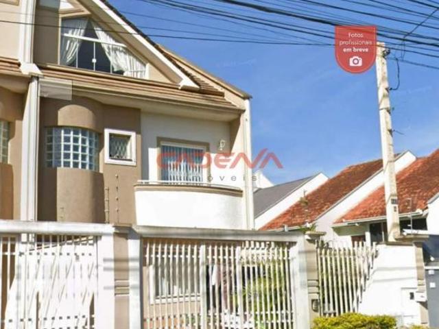 Sobrado com 2 quartos e 2 vagas à venda no Xaxim
