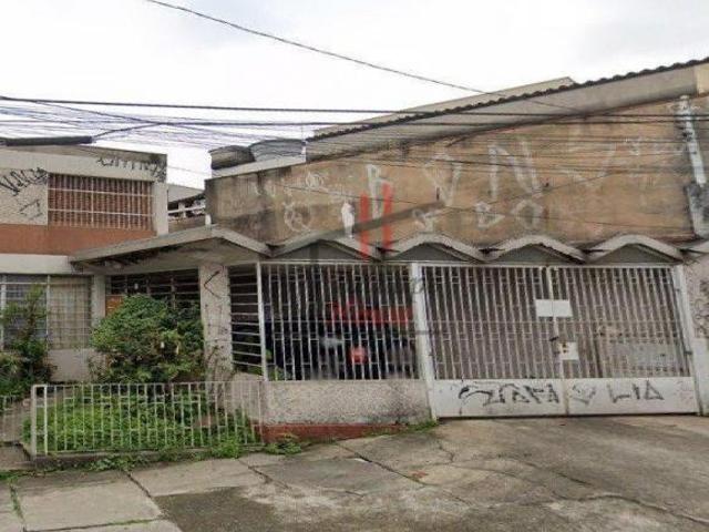 Sobrado com 2 quartos e 2 vagas com jardim