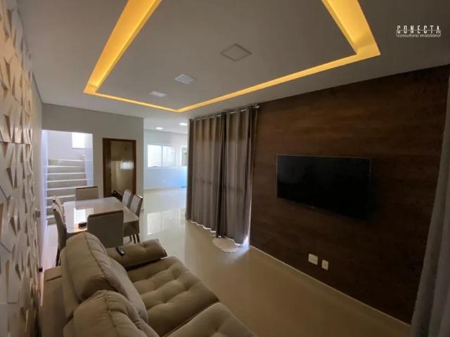 Sobrado com 2 Quartos e 3 banheiros à Venda, 149 m² por R$ 760.000