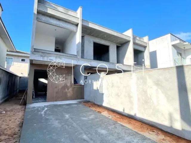 Sobrado com 2 Quartos e 3 banheiros à Venda, 27 m² por R$ 480.000