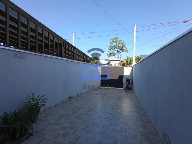 Sobrado com 2 Quartos e 3 banheiros à Venda, 69 m² por R$ 350.000
