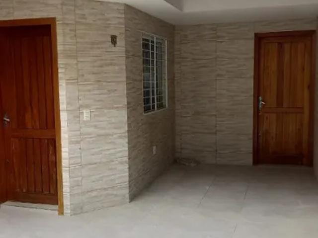 Sobrado com 2 Quartos e 3 banheiros à Venda, 75 m² por R$ 289.000