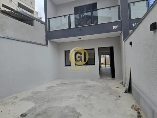 Sobrado com 2 Quartos e 3 banheiros à Venda, 86 m² por R$ 372.000