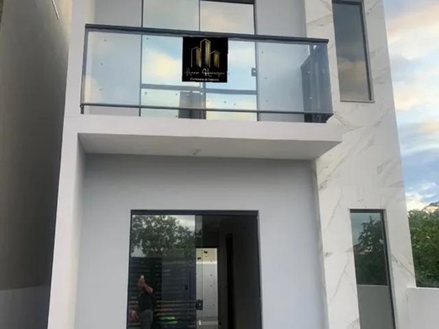 Sobrado com 2 Quartos e 3 banheiros à Venda, 81 m² por R$ 380.000