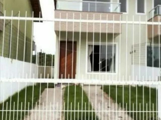 Sobrado com 2 Quartos e 3 banheiros à Venda, 90 m² por R$ 349.000