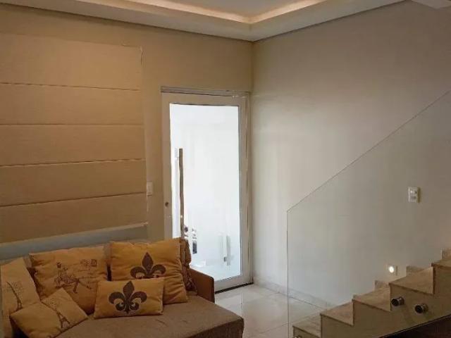 Sobrado com 2 quartos e quintal no bairro Jardim Paulista
