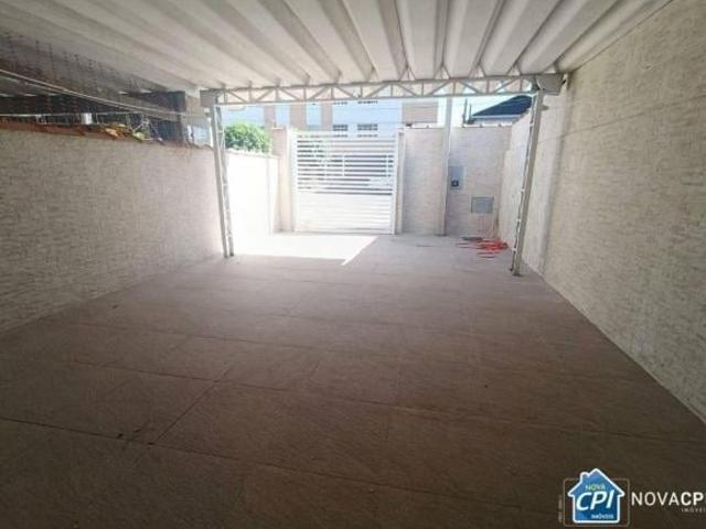 Sobrado com 2 Quartos no Canto do Forte em Praia Grande/SP