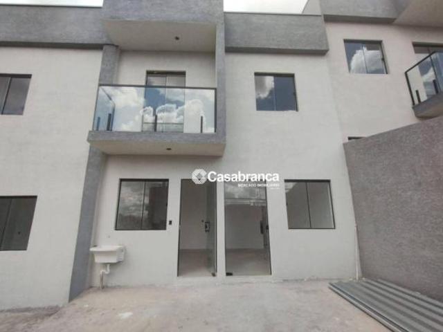 Sobrado com 2 quartos, sendo 1 com sacada à venda, 62 m² por R$ 290.000 Vila Barão Sorocaba/SP