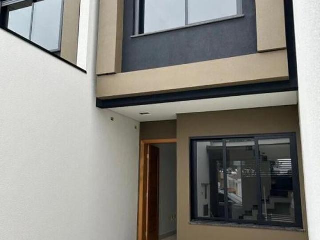 Sobrado com 2 quartos sendo 2 suites para venda na Vila Tolstoi