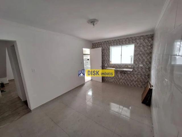 Sobrado com 2 Quartos para alugar, 130m² Centro