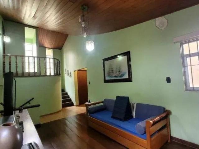 Sobrado com 2 Quartos para alugar, 296m² Vila Valparaiso