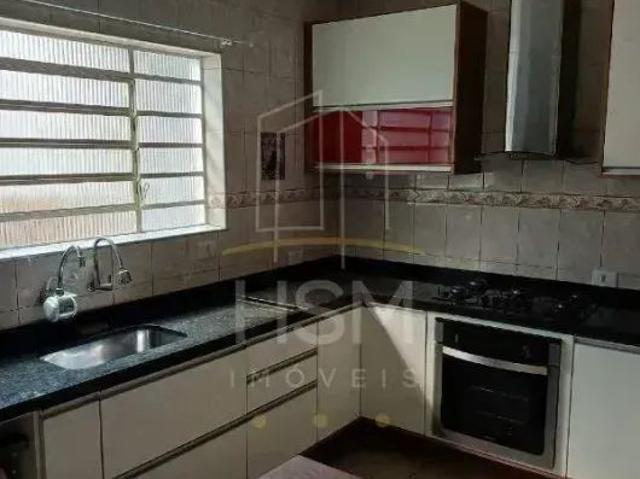 Sobrado com 2 Quartos para alugar, 90m² Centro