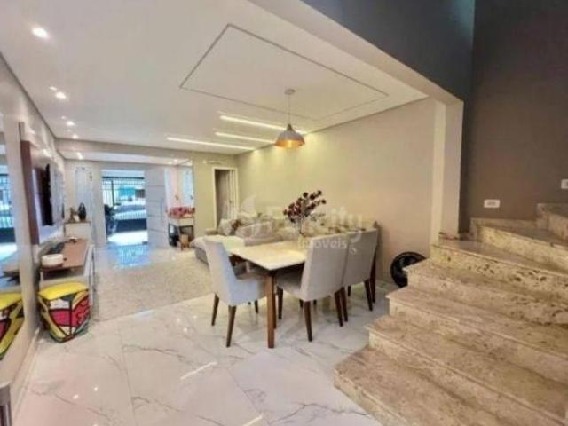 Sobrado com 2 suítes, 1 vaga, 114m2 no Jardim Regina