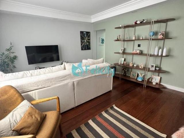 Sobrado com 2 suítes, 3 vagas, 100m2 no City Pinheirinho
