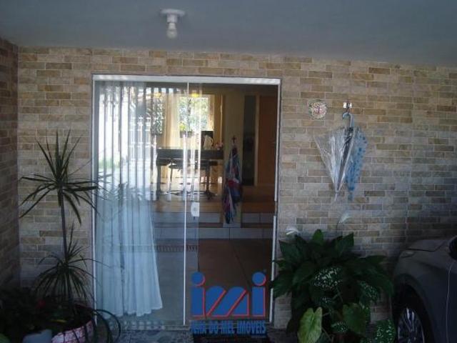 Sobrado com 2 suítes a venda em Riviera