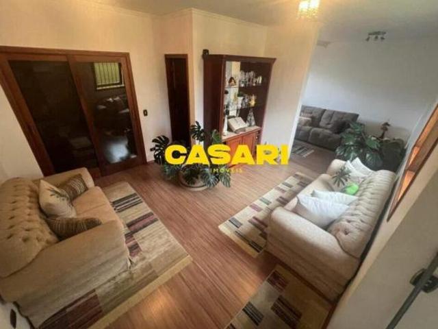 Sobrado com 2 Suítes e Área Gourmet à Venda no Jardim do Mar – São Bernardo do Campo – 158m²