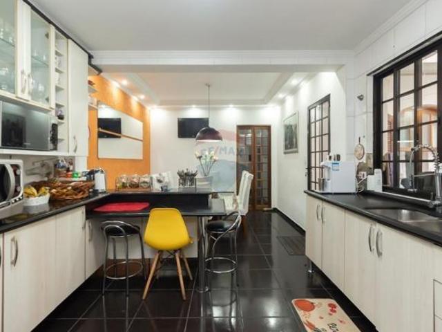 Sobrado com 2 suítes e 2 vagas à venda, 122 m² por R$ 599.000,00 Piqueri