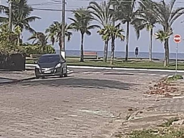 Sobrado com 2 suítes no Maracanã