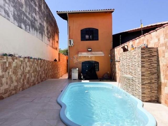 Sobrado com 2 suites, piscina a venda em Itanhaem SP