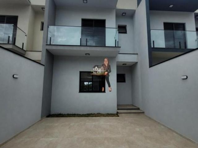 Sobrado com 2 vagas e 3 dormitórios, 1 suite com closet
