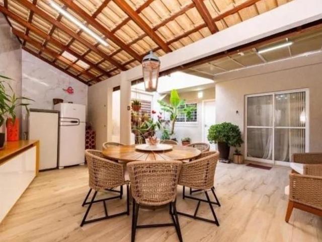 Sobrado com 306m² na Anchieta