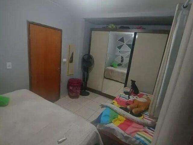 Sobrado com 309M². 04 quartos e 02 vagas a venda R$ 600 cidade Domitila sp