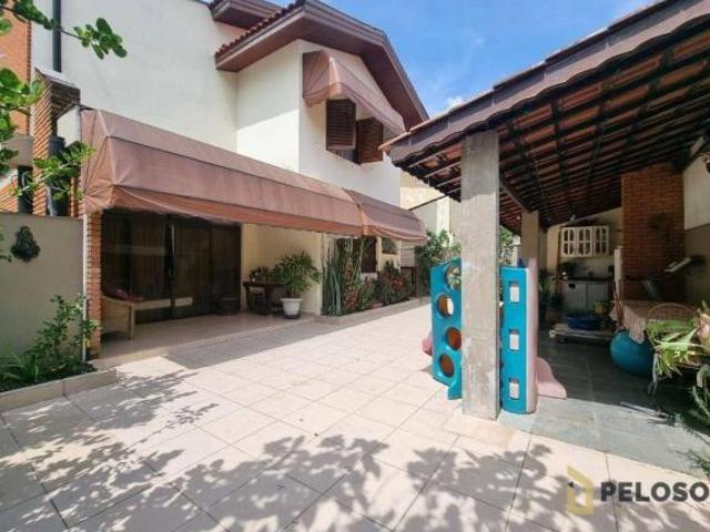 Sobrado com 354m² | 3 suítes | 6 vagas | Barro Branco Zona Norte São Paulo/SP