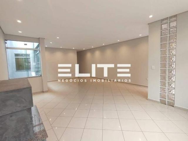 Sobrado com 360m² e 3 suítes à venda na Vila Alzira, Santo André