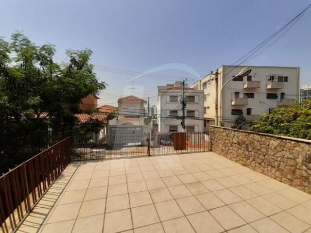 Sobrado com 380 m2, 4 quartos, 2 vagas e área gourmet no Jardim São Paulo