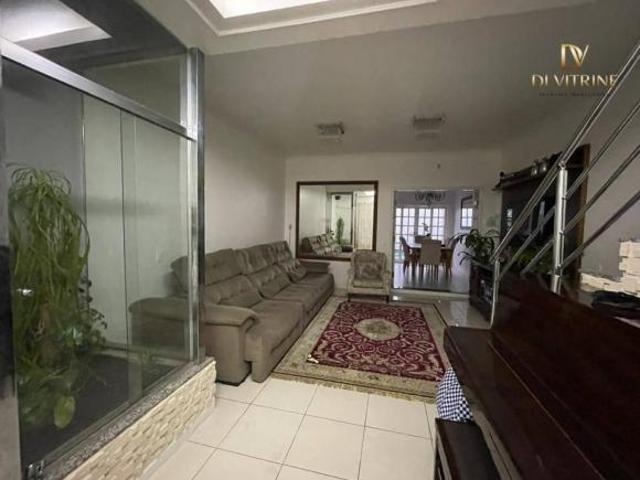 Sobrado com 3 andares no Jardim Anália Franco, 200m², 3 dormitórios sendo 1 suíte, Sala com 2 ambien
