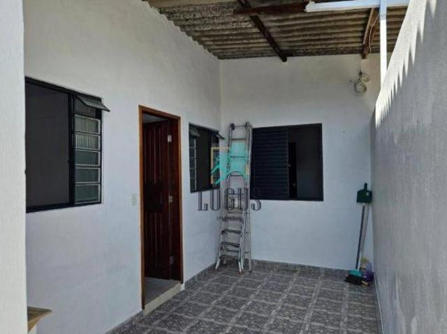 Sobrado com 3 casas no terreno dormitório à venda, 200 m² por R$ 436.000 Jardim Bom Pastor Santo