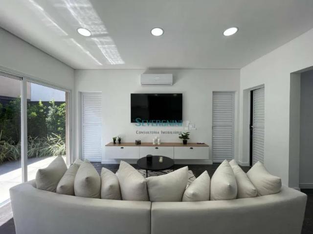 Sobrado com 3 dormitÃ³rios Ã venda, 137 mÂ² por R$ 865.000,00 Vale Ville GravataÃ/RS