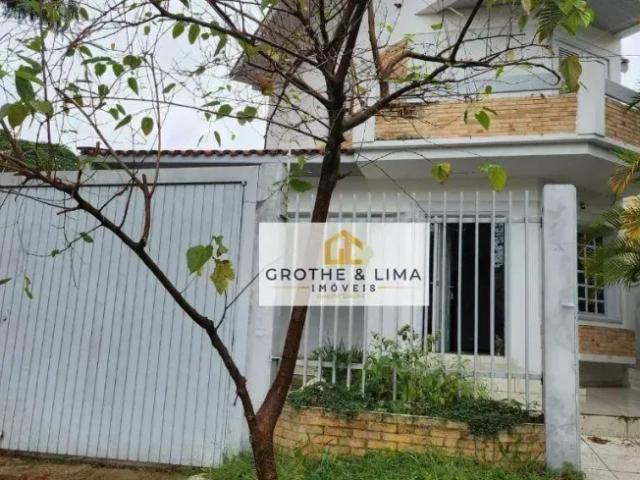 Sobrado com 3 dormitórios à venda, 334 m² por R$ 775.000,00 Jardim América Jacareí/SP
