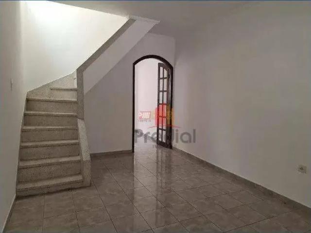 Sobrado com 3 dormitórios à venda, 168 m² por R$ 850.000,00 Campestre Santo André/SP