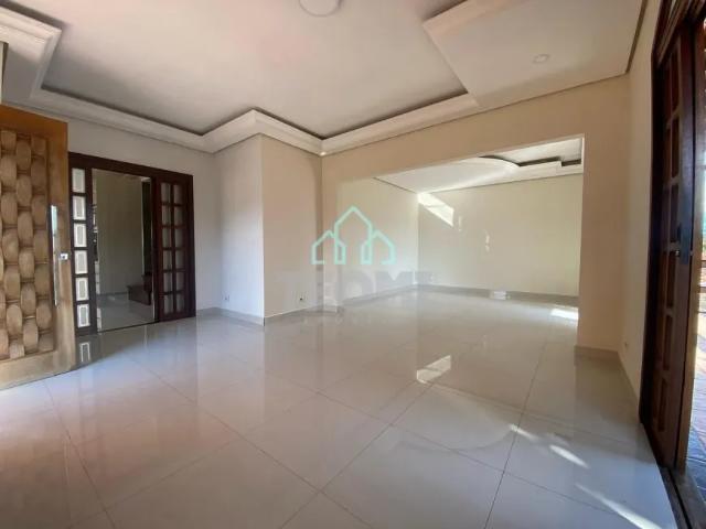 Sobrado com 3 dormitórios, 250 m² Campos Elíseos Taubaté/SP