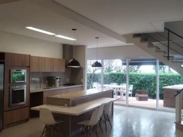 Sobrado com 3 dormitórios à venda, 330 m² por R$ 3.500.000,00 Residencial Quinta do Golfe São Jo