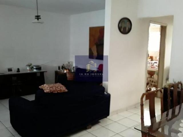 Sobrado com 3 dormitórios, na região da Vila mascote!