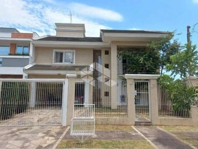 Sobrado com 3 Dormitórios no Bairro Moinhos de Vento