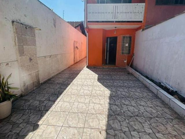 SOBRADO COM 3 DORMITÓRIOS NO ITAGUÁ