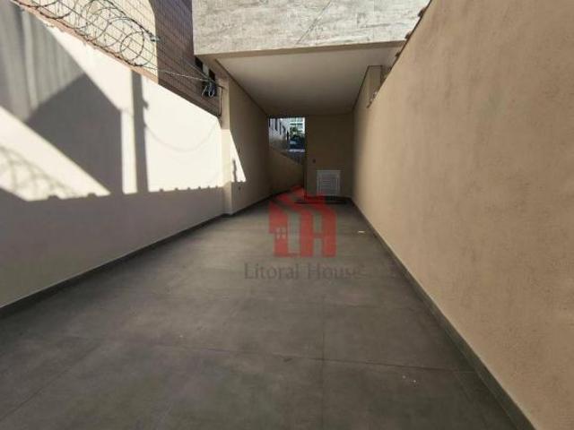 Sobrado com 3 dormitórios à venda, 104 m² por R$ 880.000,00 Encruzilhada Santos/SP