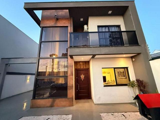 Sobrado com 3 dormitórios à venda, 105 m² por R$ 789.900 Vila Ipanema Piraquara/PR
