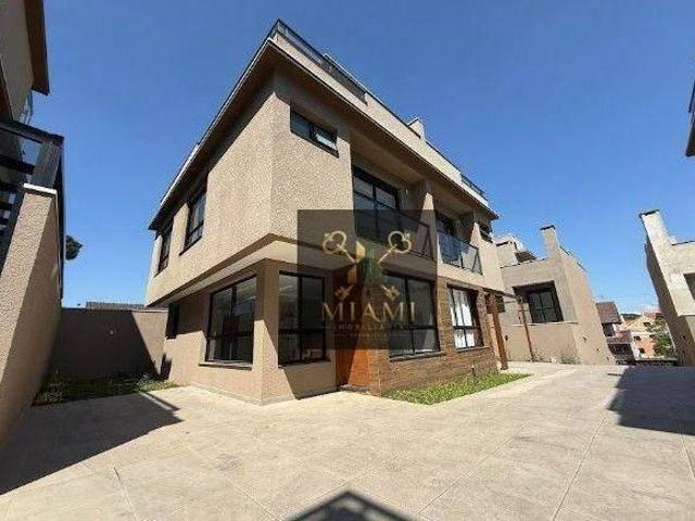Sobrado com 3 dormitórios à venda, 105 m² por R$ 857.490,00 Tingui Curitiba/PR