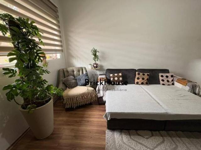 Sobrado com 3 dormitórios à venda, 106 m² por R$ 690.000 Santo Antonio São Roque/SP