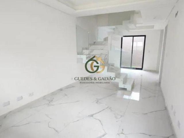 Sobrado com 3 dormitórios à venda, 109 m² por R$ 6