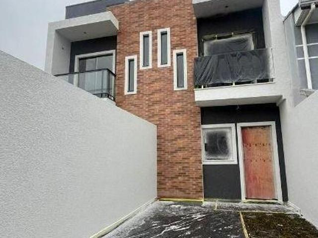 Sobrado com 3 dormitórios à venda, 102 m² por R$ 549.000,00 Fazendinha Curitiba/PR