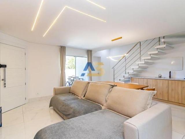 Sobrado com 3 dormitórios à venda, 103 m² por R$ 1.000.000,00 Uberaba Curitiba/PR