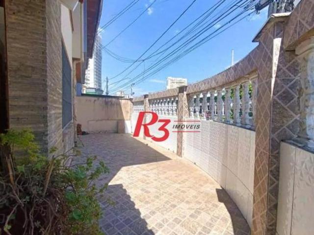 Sobrado com 3 dormitórios à venda, 114 m² por R$ 850.000,00 Encruzilhada Santos/SP